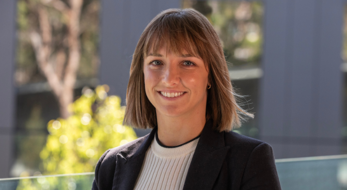 Miss Laura Dowling - HMRI